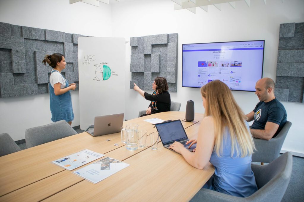 Creative Digital Marketing Agency for CPG Brands 2026 – Apex Brands